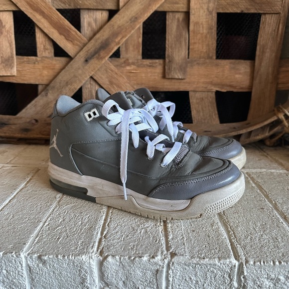 Nike | Shoes | Big Kids 6 Youth Jordan Flight Origin Basketball Shoes ...